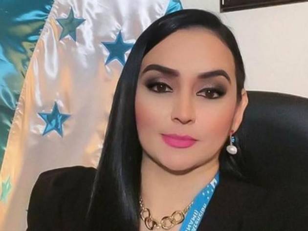 Acusan a Ninfa Suyapa Flores, exdirectora del INAMI por fraude y abuso ...