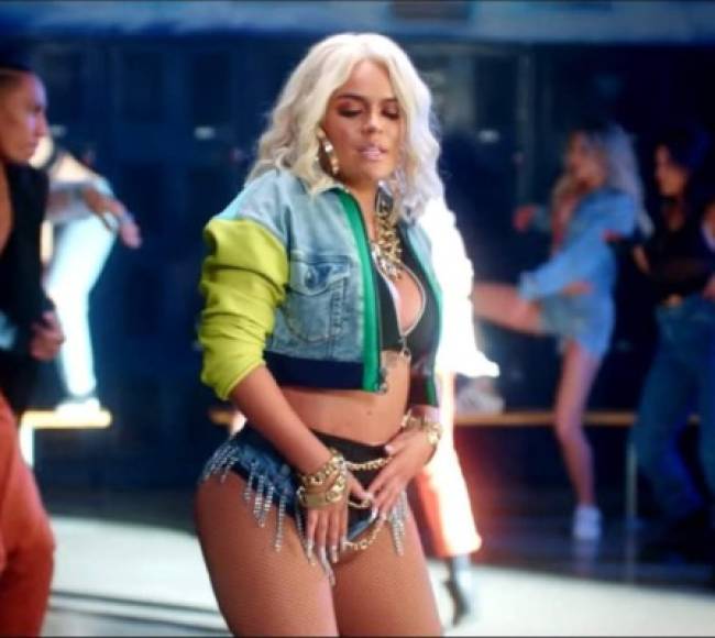 Karol G sufre enfermedad que la hace engordar aunque haga dietas y ...