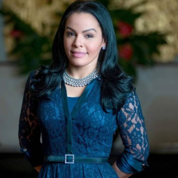 ¿Cirugías? El impactante cambio físico de la pastora Yesenia Then