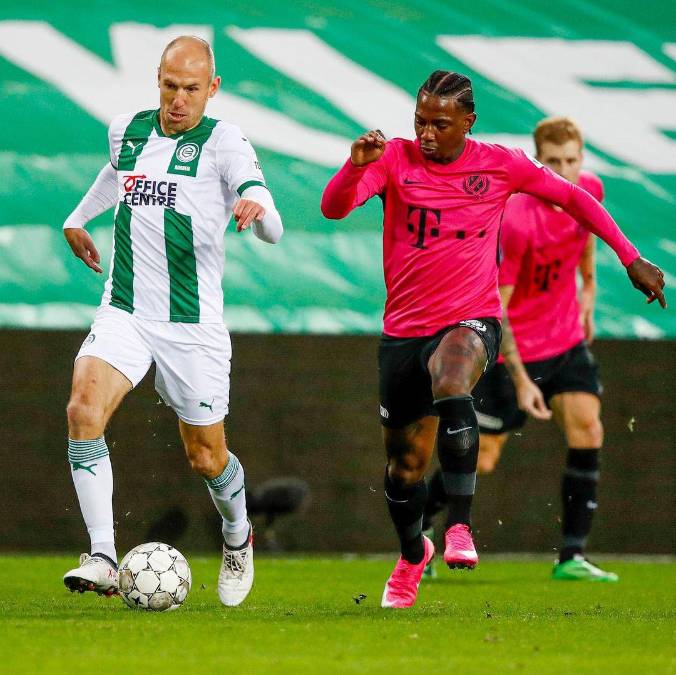 ¿Qué fue de Arjen Robben, el villano de ‘no era penal’ ante México?