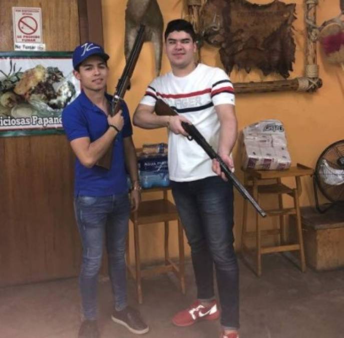 La vida de lujo de Alex Quintero, cantante de narcocorridos ejecutado ...