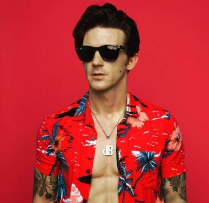 La impactante transformación de Drake Bell, 15 años después de 'Drake y ...