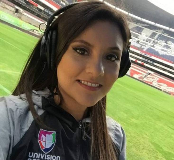 ¡Duelo de bellezas! Las periodistas más sexis de Honduras y México