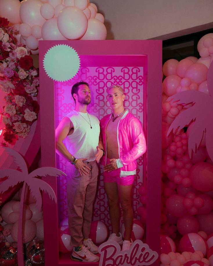 Christian Chávez celebra su cumpleaños #40 al estilo Barbie