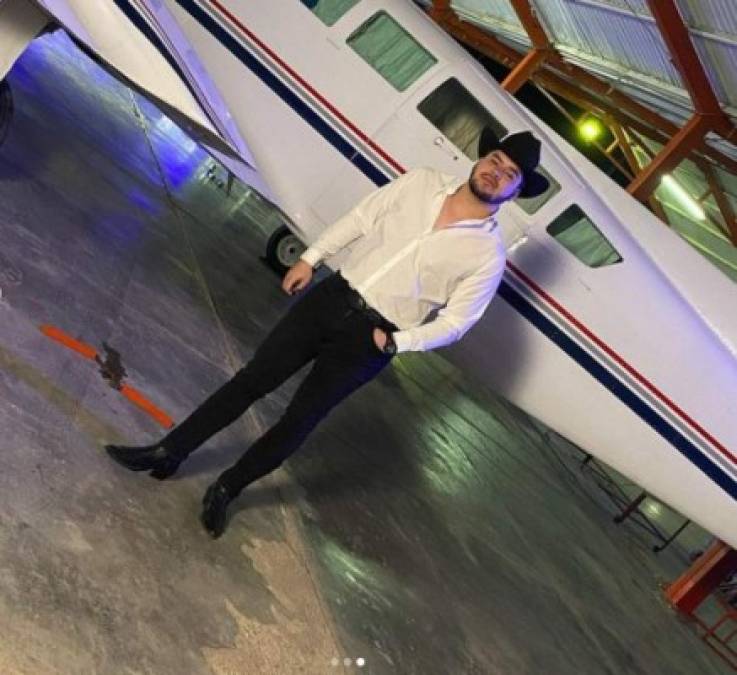 La vida de lujo de Alex Quintero, cantante de narcocorridos ejecutado ...