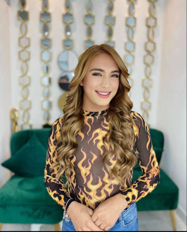 La Bicha Catracha impacta con radical cambio de look