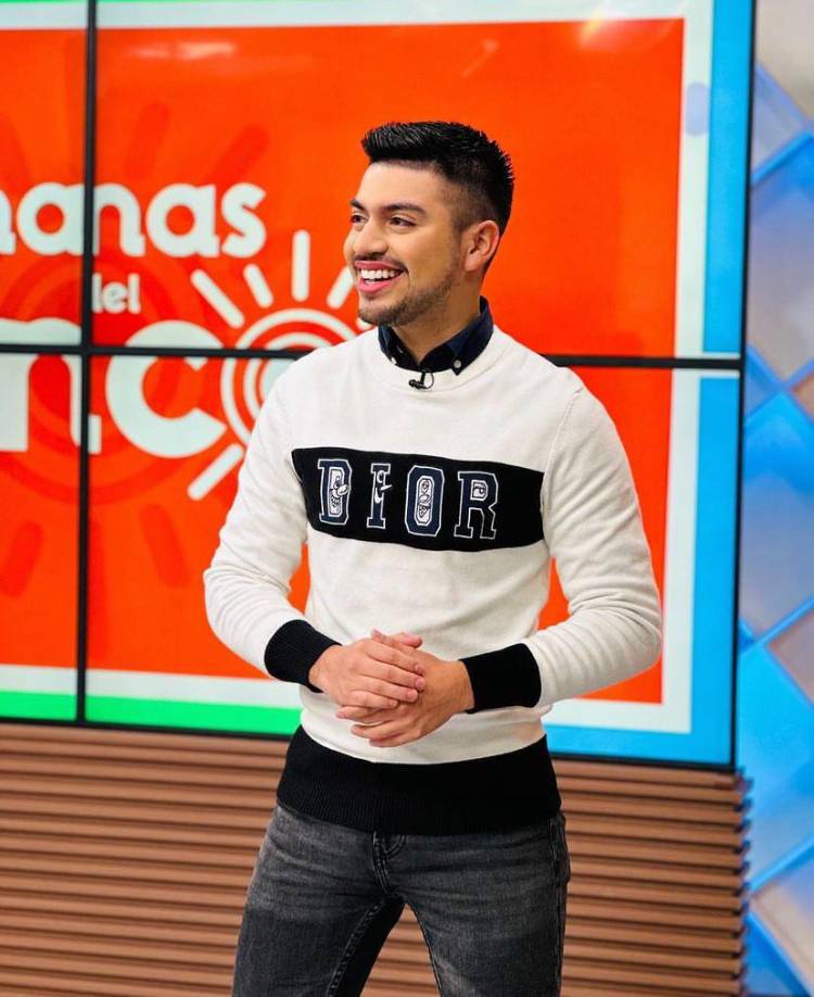 Cesar Enamorado enciende las redes con su disfraz de Spider-Man