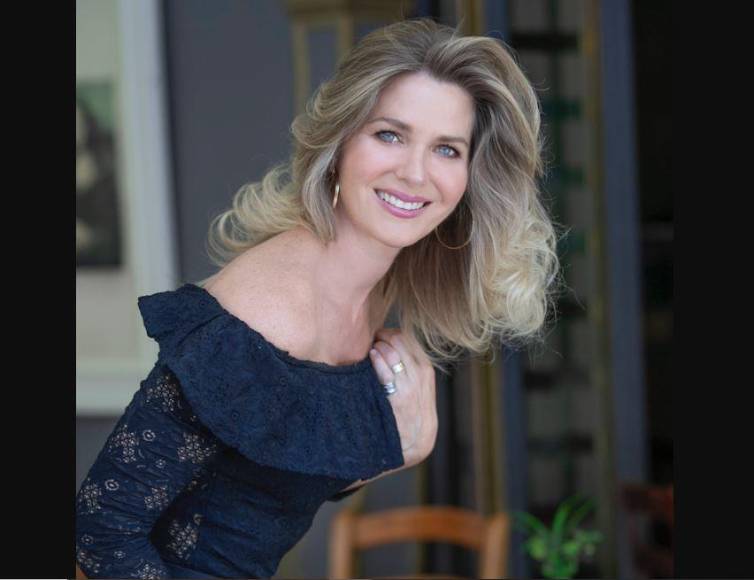 Sonya Smith, la actriz de telenovelas que ahora es enfermera