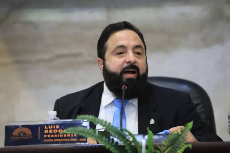 Luis Redondo se pronuncia por órdenes de captura contra opositores