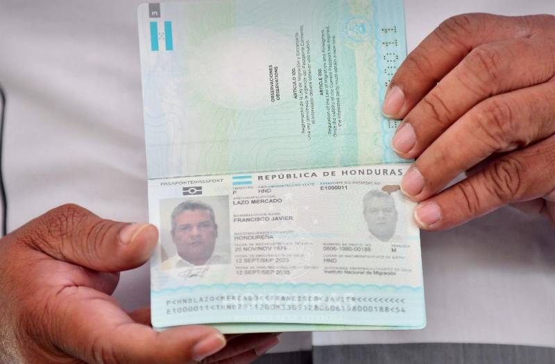 Lanzan nueva imagen de pasaporte electrónico hondureño