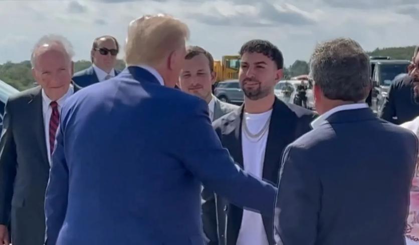 El reguetonero Anuel AA visita a Trump en su casa y llama de nuevo a ...