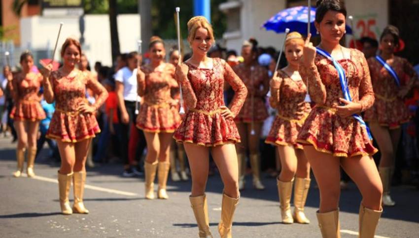 Las 20 palillonas más lindas de los desfiles de Honduras - Diario La Prensa