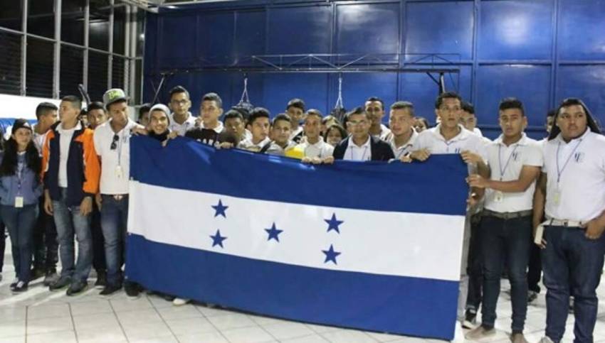 Banda Marcial del Instituto Rómulo Durón presente en Guatemala - Diario ...