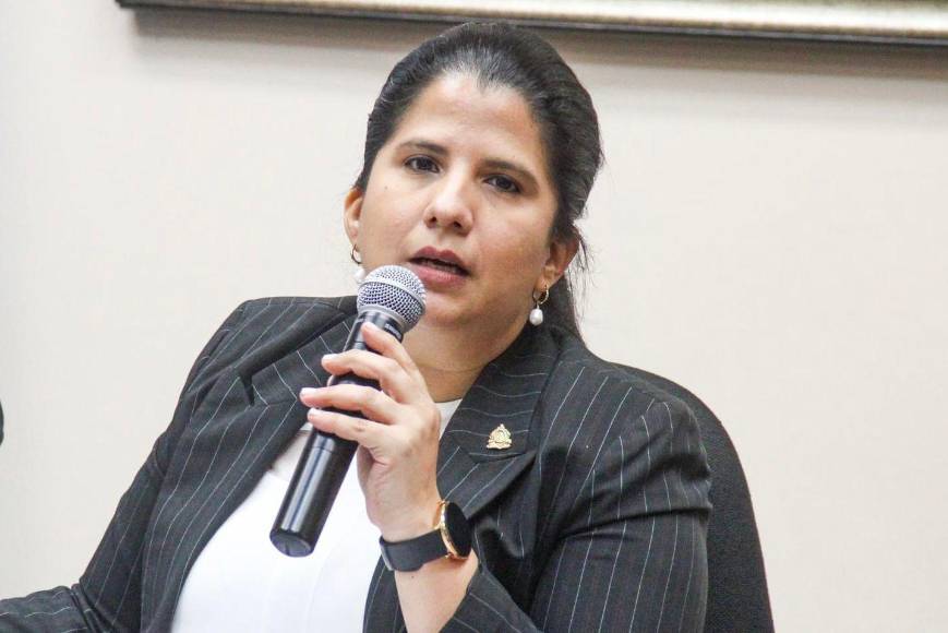 El impresionante cambio físico de la diputada Fátima Mena ¿Qué le pasó?