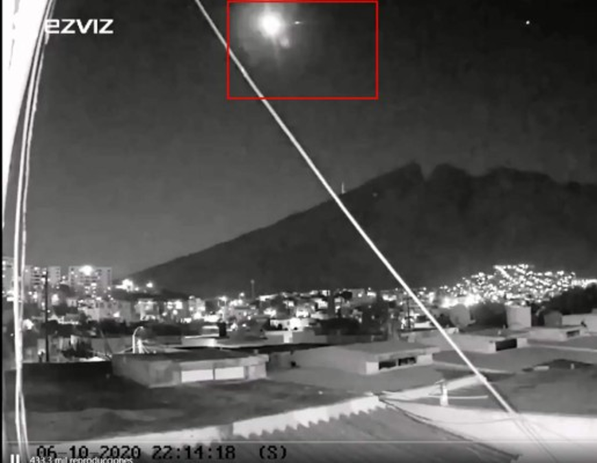 Octubre de señales en el cielo: cae meteorito en México