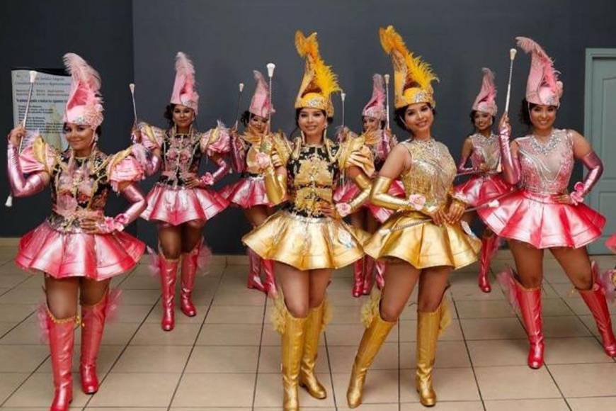 Un homenaje a la belleza, trajes de las palillonas de Danlí