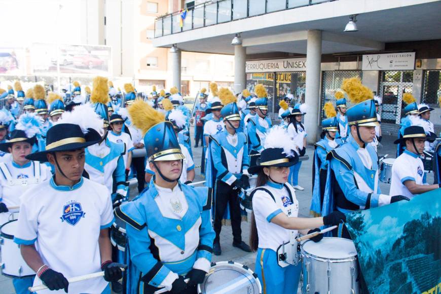 Banda del JTR lleva el ritmo catracho a Barcelona