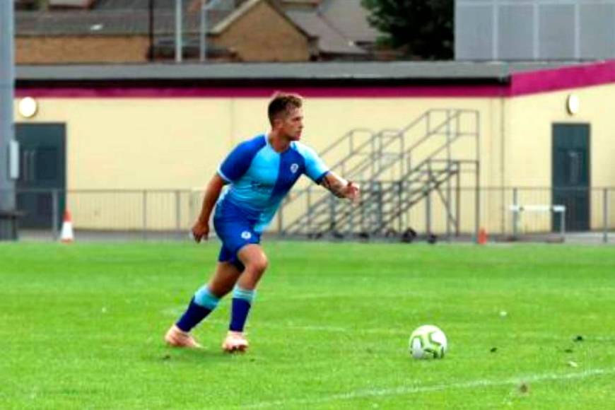 Conmoción: Muere jugador que dejó el fútbol por el cine para adultos