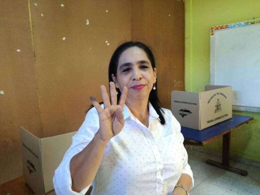 Alcaldes que buscan reelección van al frente en el conteo