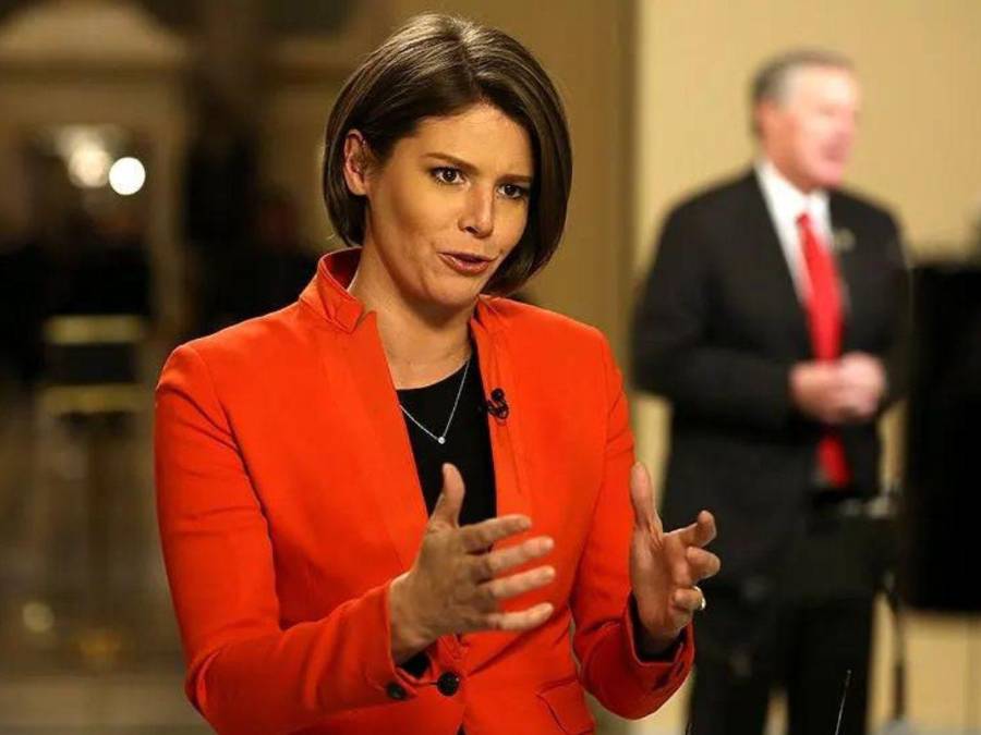 Presentadora de CNN da a luz en el baño y causa revuelo