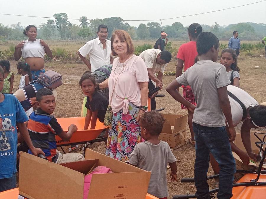 Norma Isabel Love, la estadounidense que ha llevado esperanza a la Moskitia