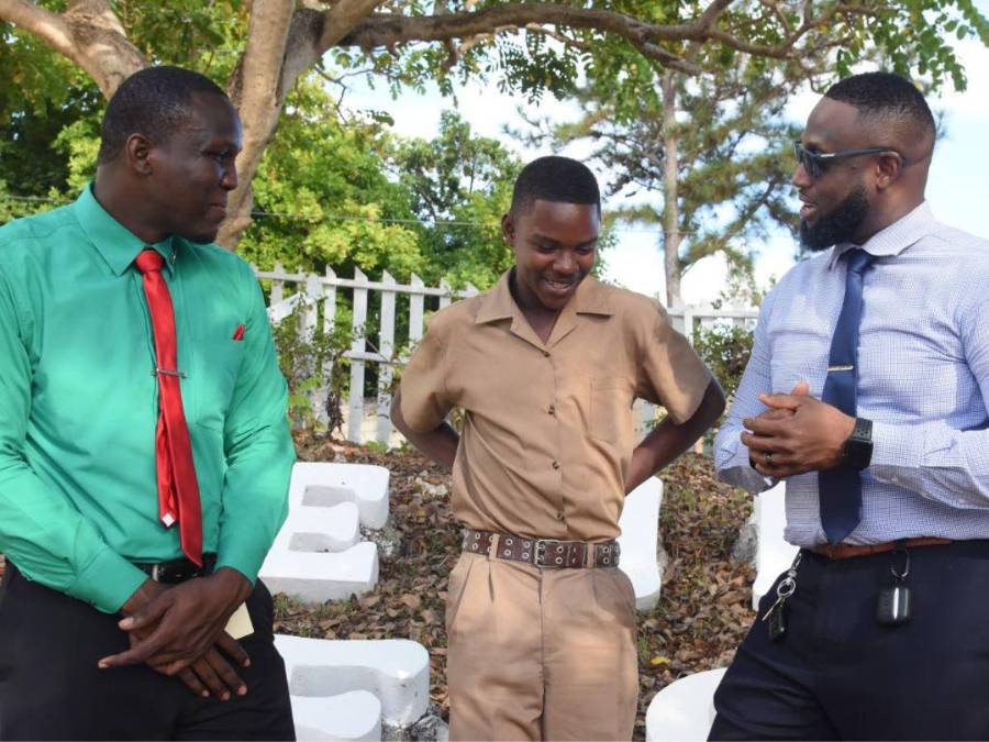 Rushawn Ewears y su cambio tras hacerse viral por su voz