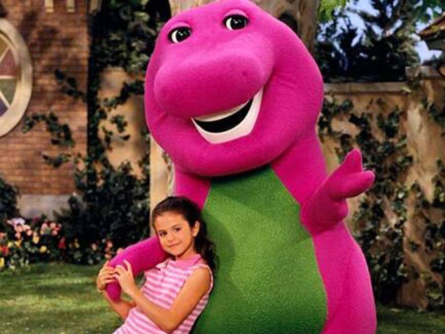 Estallan las redes sociales por el nuevo aspecto de Barney