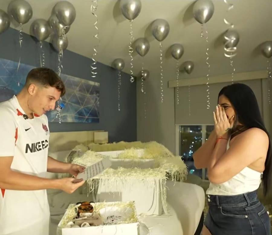 Roxanna Somoza y Juninho Manella dan emotiva sorpresa