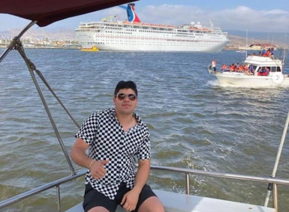 La vida de lujo de Alex Quintero, cantante de narcocorridos ejecutado ...