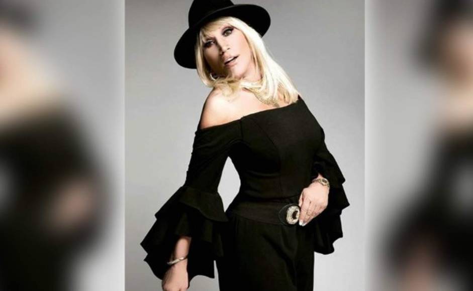 ¿Recuerdas a Laura León?, te sorprenderás como luce a los 68 años de edad