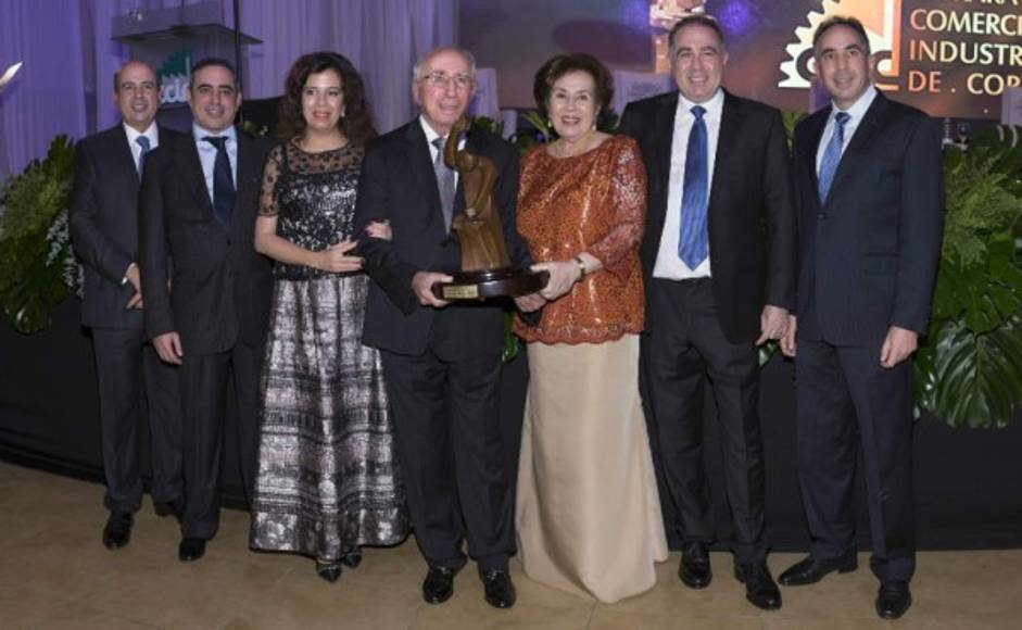 Premio El Forjador 2017 para Camilo Kafati