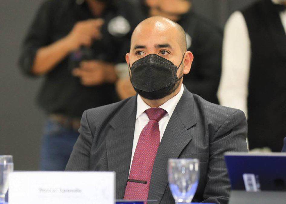 Ministro hondureño y diputada anuncian relación amorosa