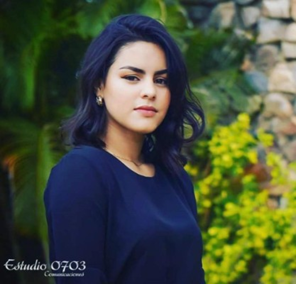 Conoce a Yelsin Almendares, la regia reina del Festival Internacional ...