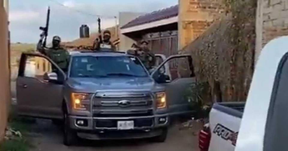 Ya llegamos y no nos vamos!”: Comando de sicarios del CJNG se apodera ...