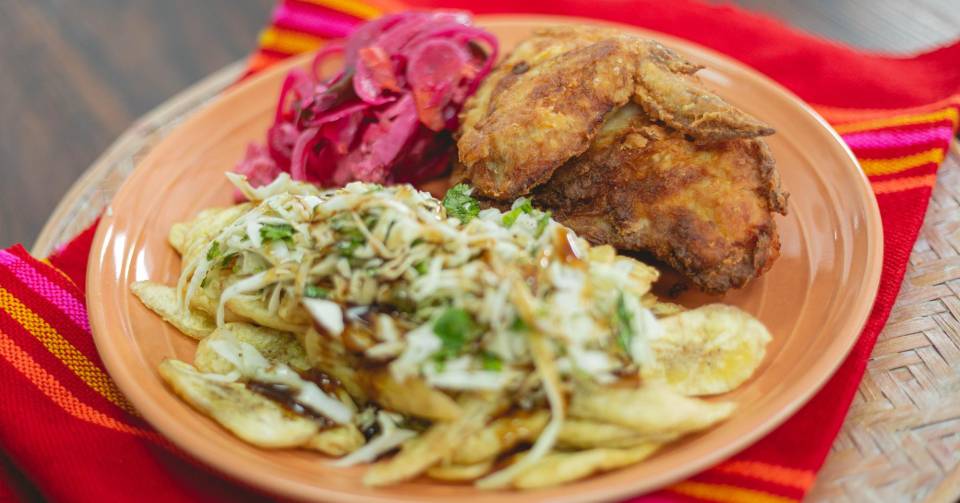 Pollo frito con tajadas - Diario La Prensa