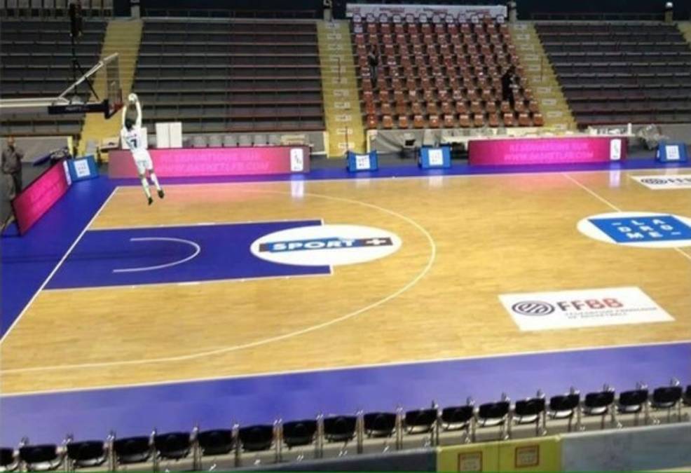 Cristiano Ronaldo es víctima de burlas por su inaudito remate con las ...